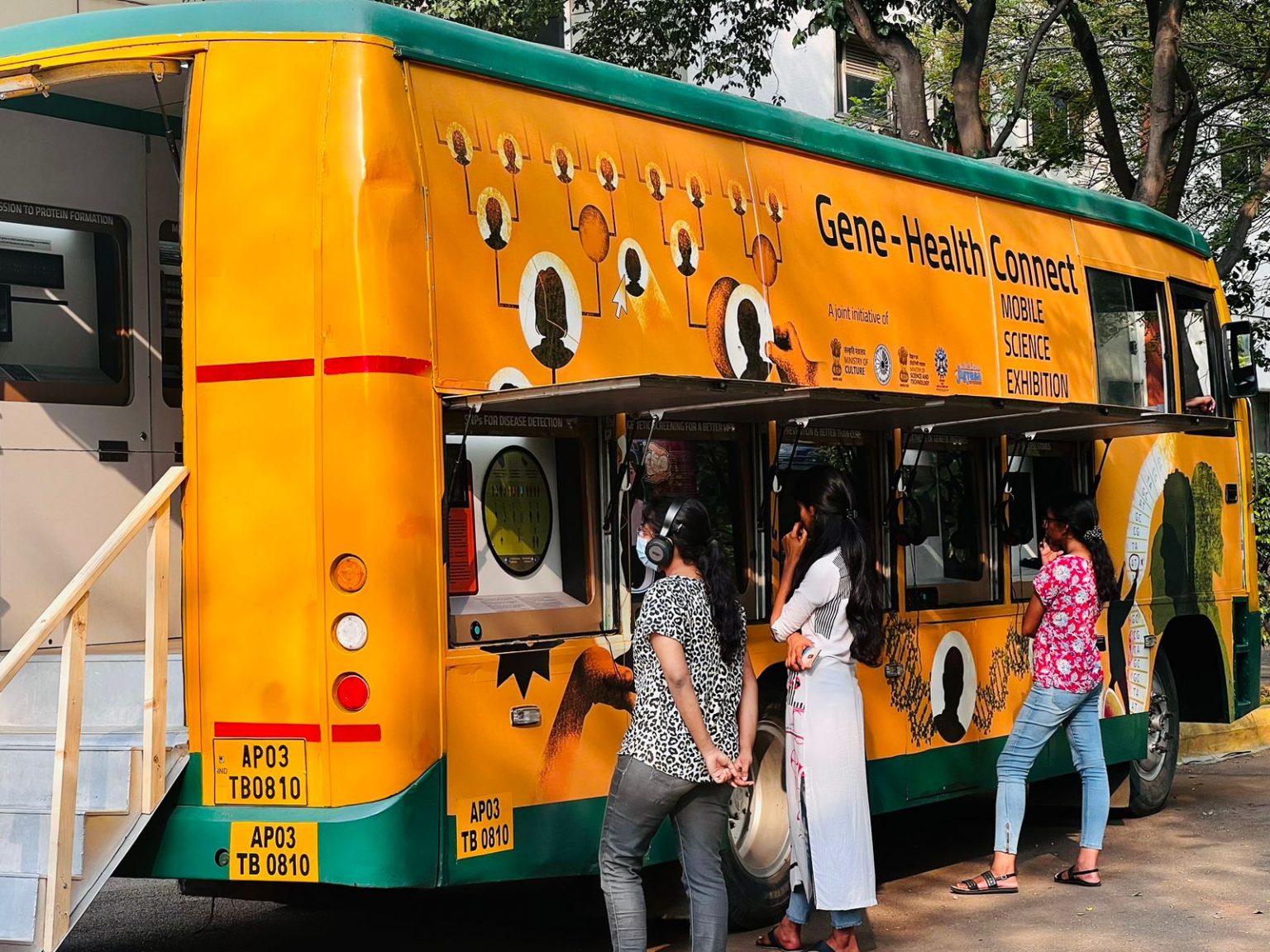 Mobile Science Exhibition: ‘Gene-Health Connect’ - SciTales