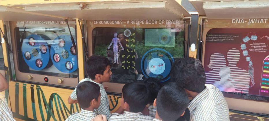 Mobile Science Exhibition: ‘Gene-Health Connect’ - SciTales