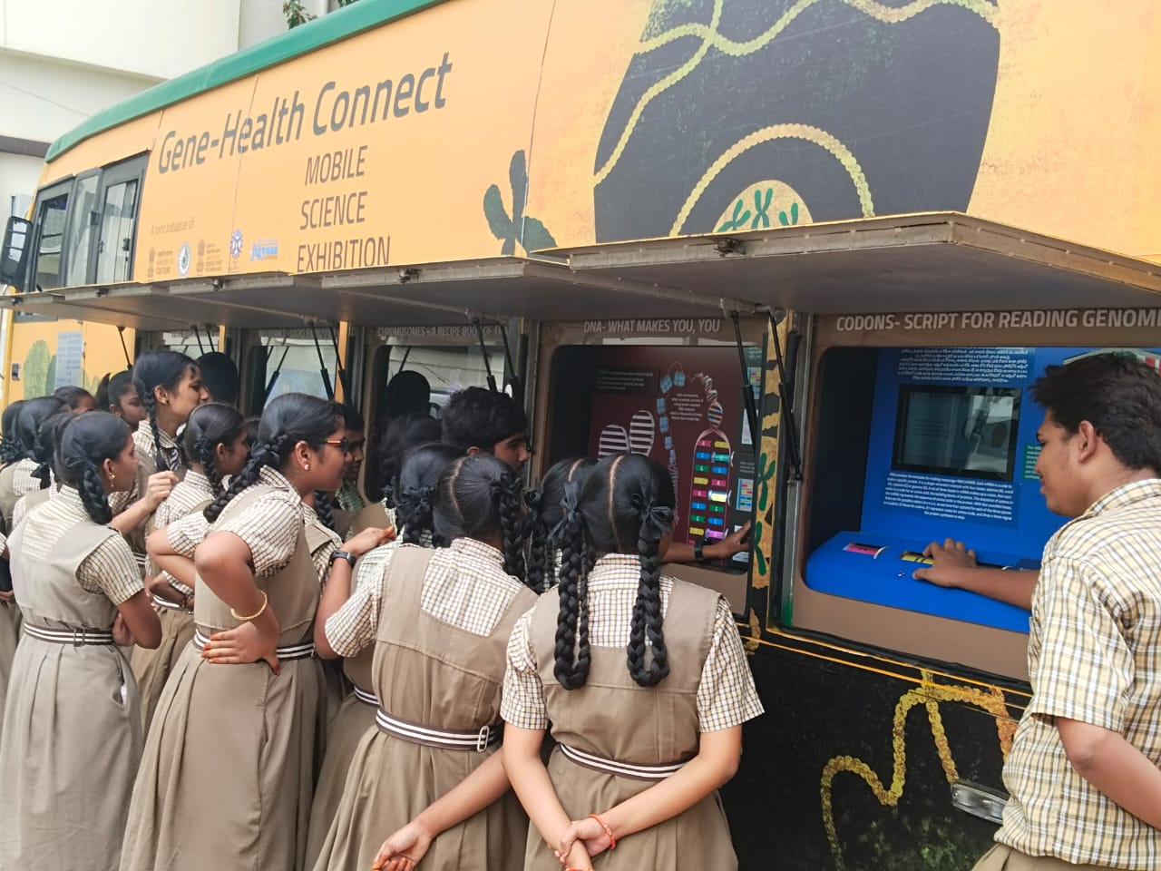 Mobile Science Exhibition: ‘Gene-Health Connect’ - SciTales