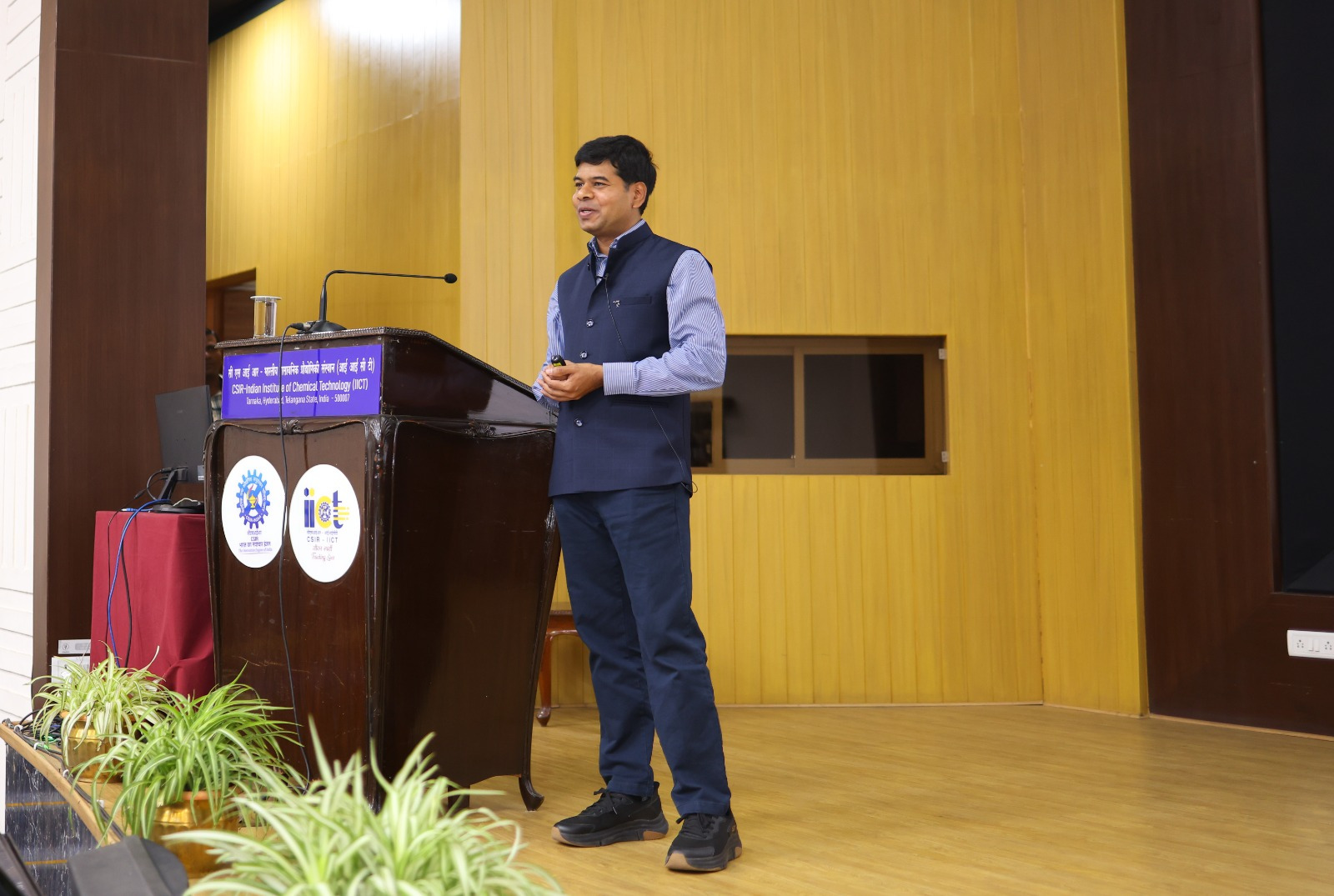 The Chemistry of a Challenge with Dr. T. Govindaraju - SciTales